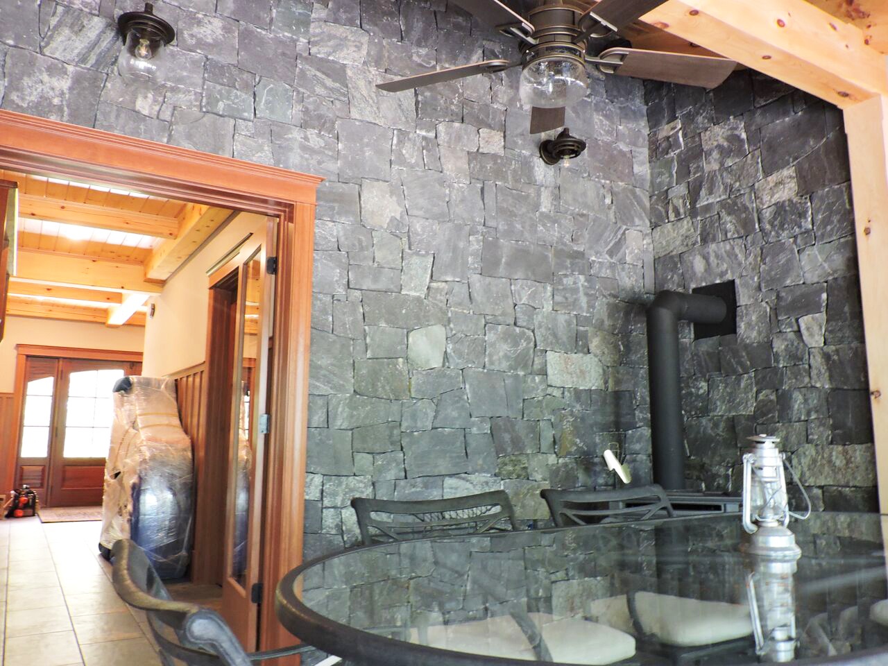 5 Ways to Decorate Your Home’s Interior with Granite and Natural Stone ...