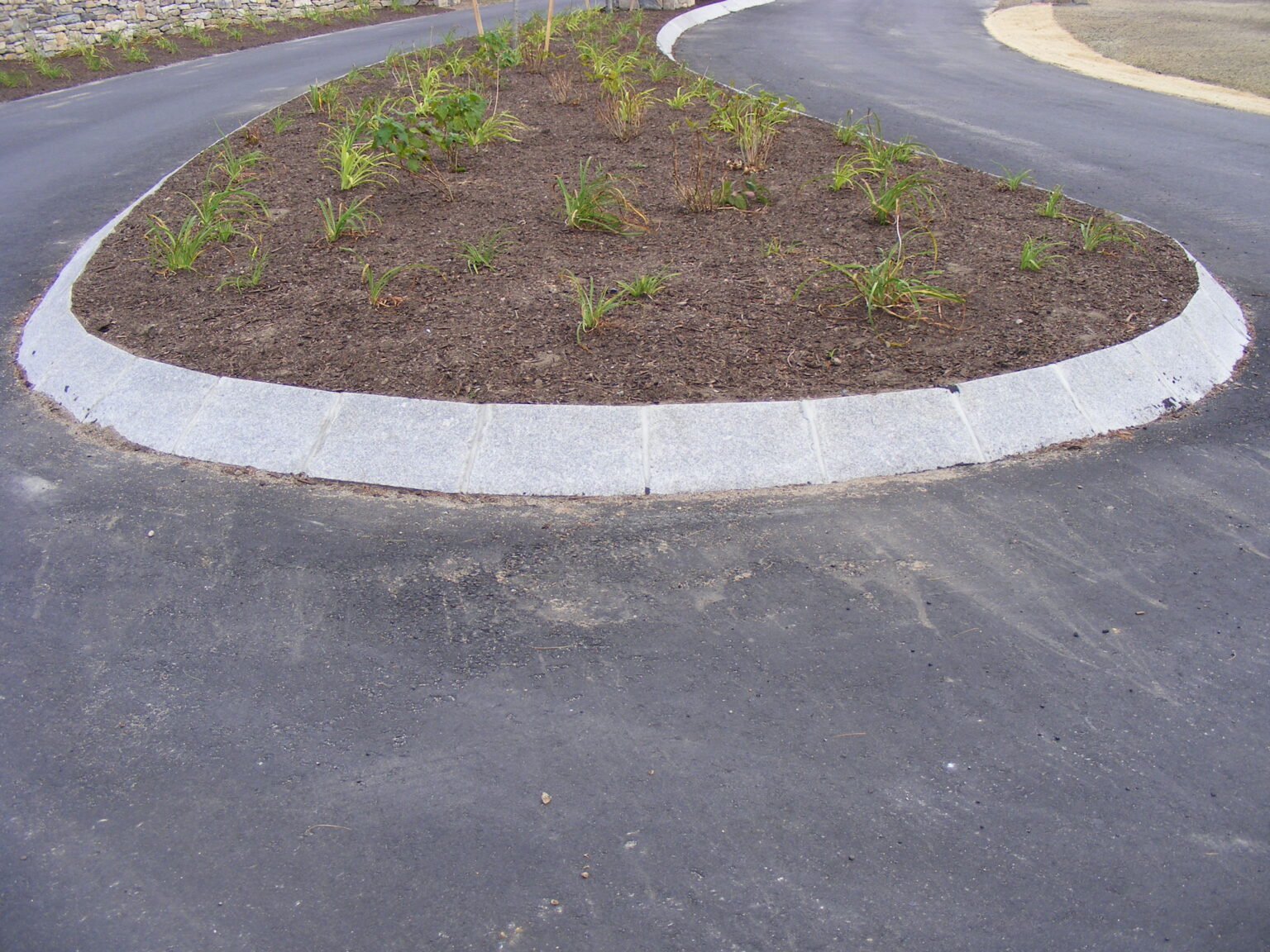 10 Technical Advantages of Using Granite Curbing for Your Next Project ...