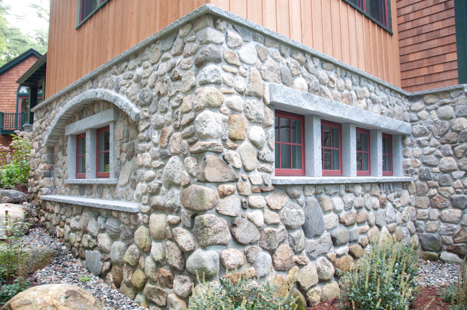 6 Ways To Upgrade Your Home’s Exterior with Stone Veneer and Granite ...